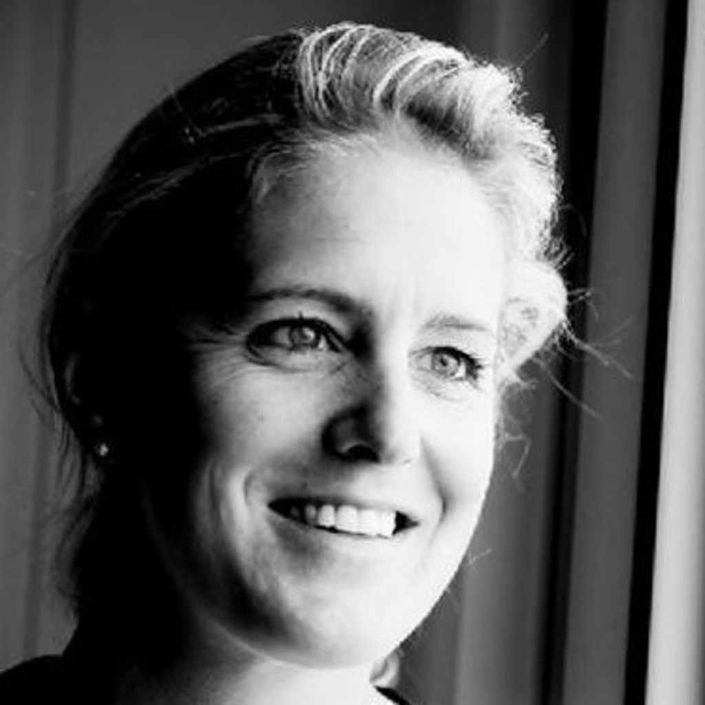 Britta Carlson - Trainerin - DFB | XING