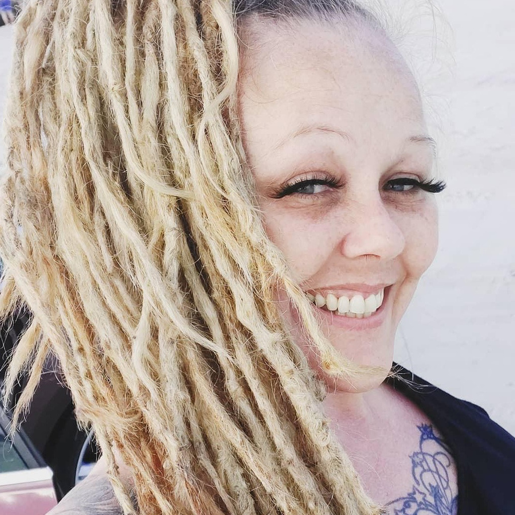 Stephanie Campbell - Shift Manager - Dunkin | XING