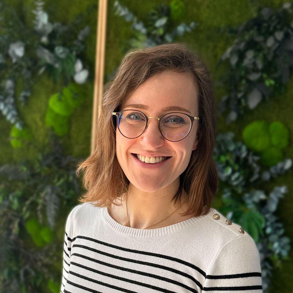 Laura Fries's Instagram, Twitter & Facebook on IDCrawl