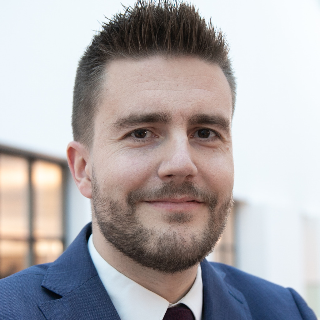 Pascal Moser - Client Advisor Institutional Clients - UBS AG | XING