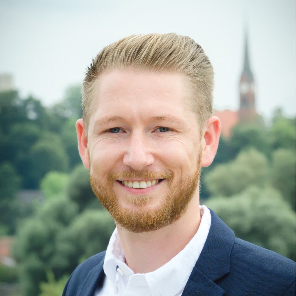 Christian Hartl - Selbständigerwerbender - sporthartl.de | XING