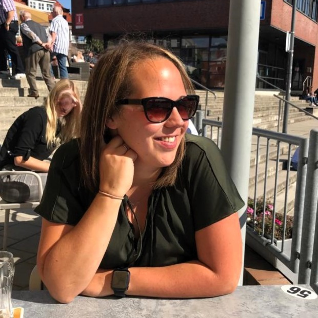 Nadine Hinrichs - HR Assistant - Emder Verkehrs- und Automotive Gesellschaft mbH | XING