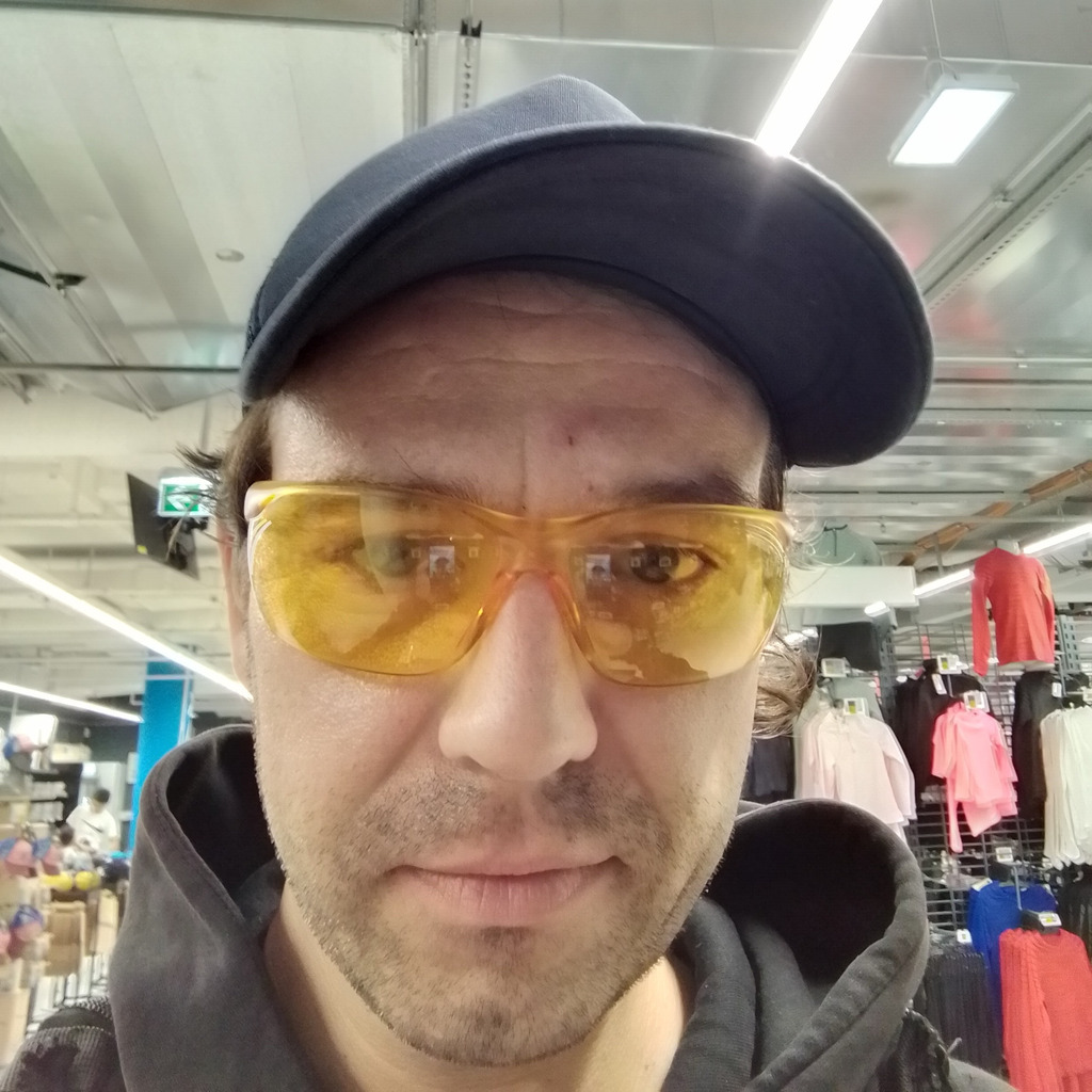 Peter Novak - Produktionshilfskraft - Personal Experts Personallösungen ...