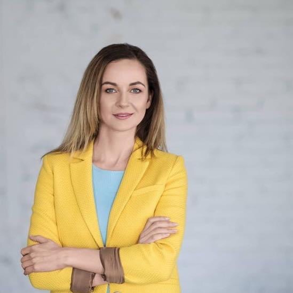 Jane Glenda - Financial Advisor - Financial Times | XING