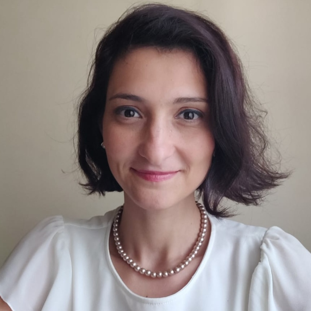 Maria Ionescu's Instagram, Twitter & Facebook on IDCrawl