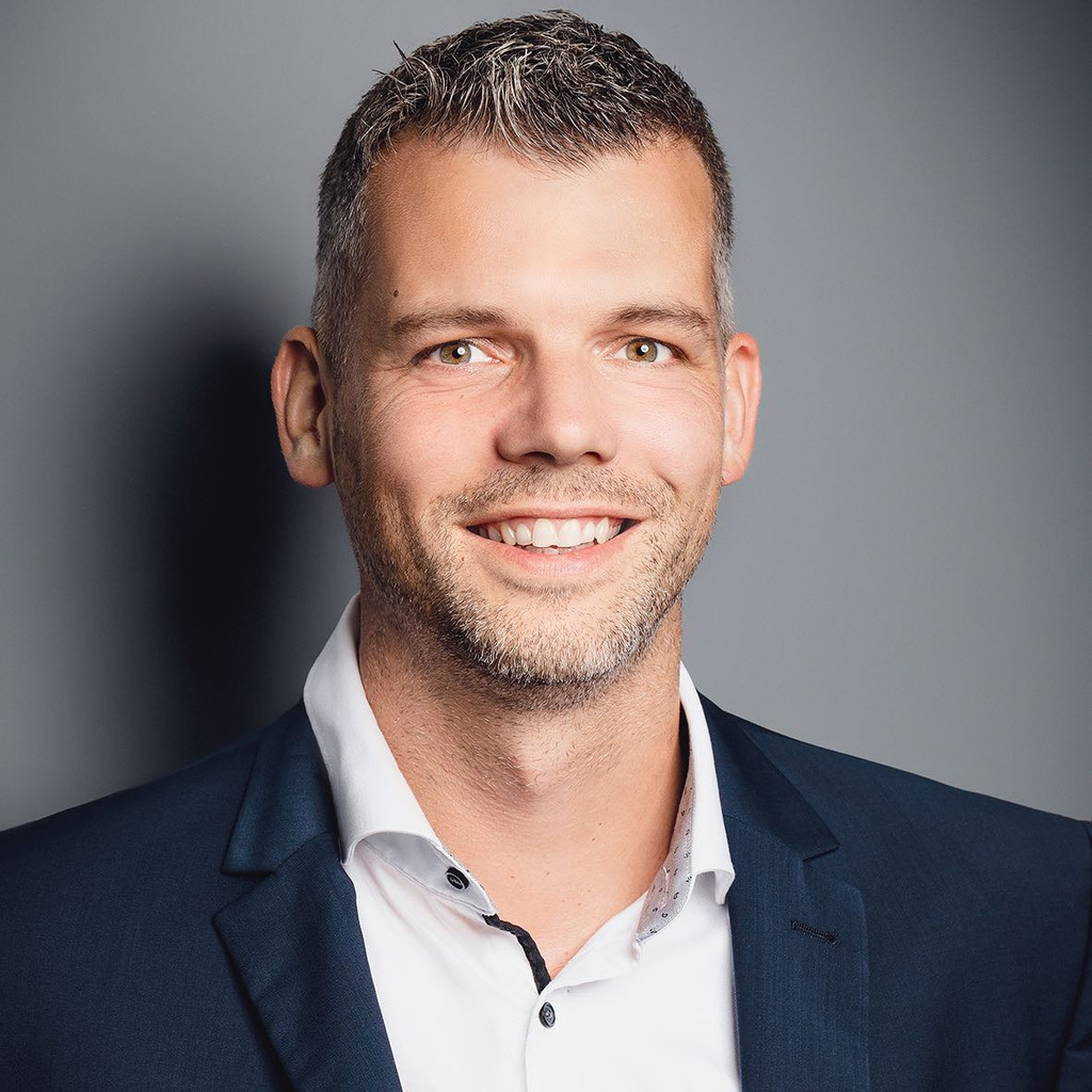 Robert Sterk's Instagram, Twitter & Facebook on IDCrawl