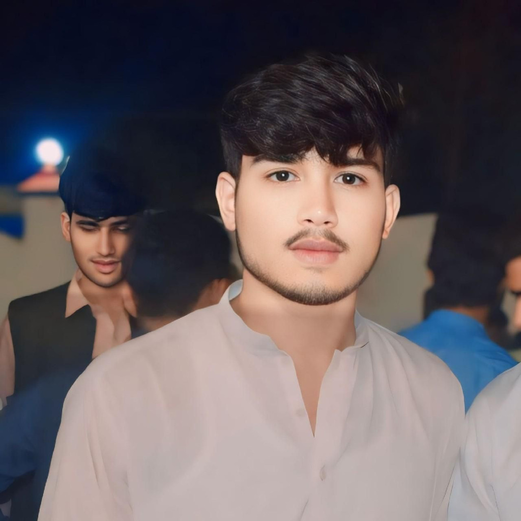 Yahya Khan - Working Student - {} | XING