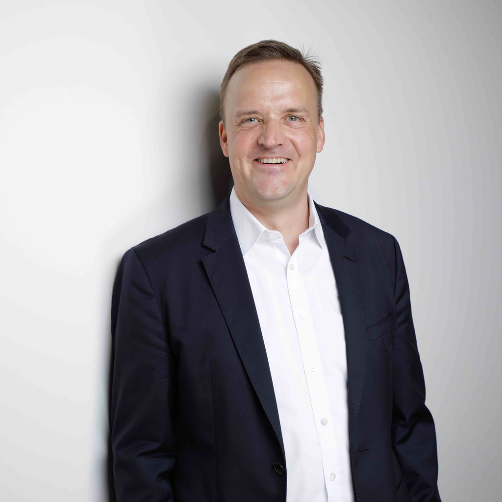 Christian von Halasz - Director, Prokurist, Abteilungsleiter ...