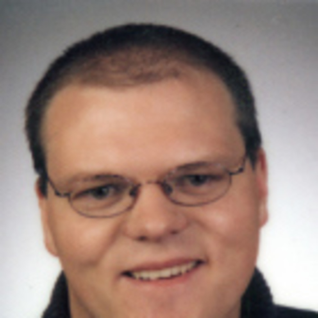 Daniel Medding - Gründer und Geschäftsführer - Tierheimhelden ...