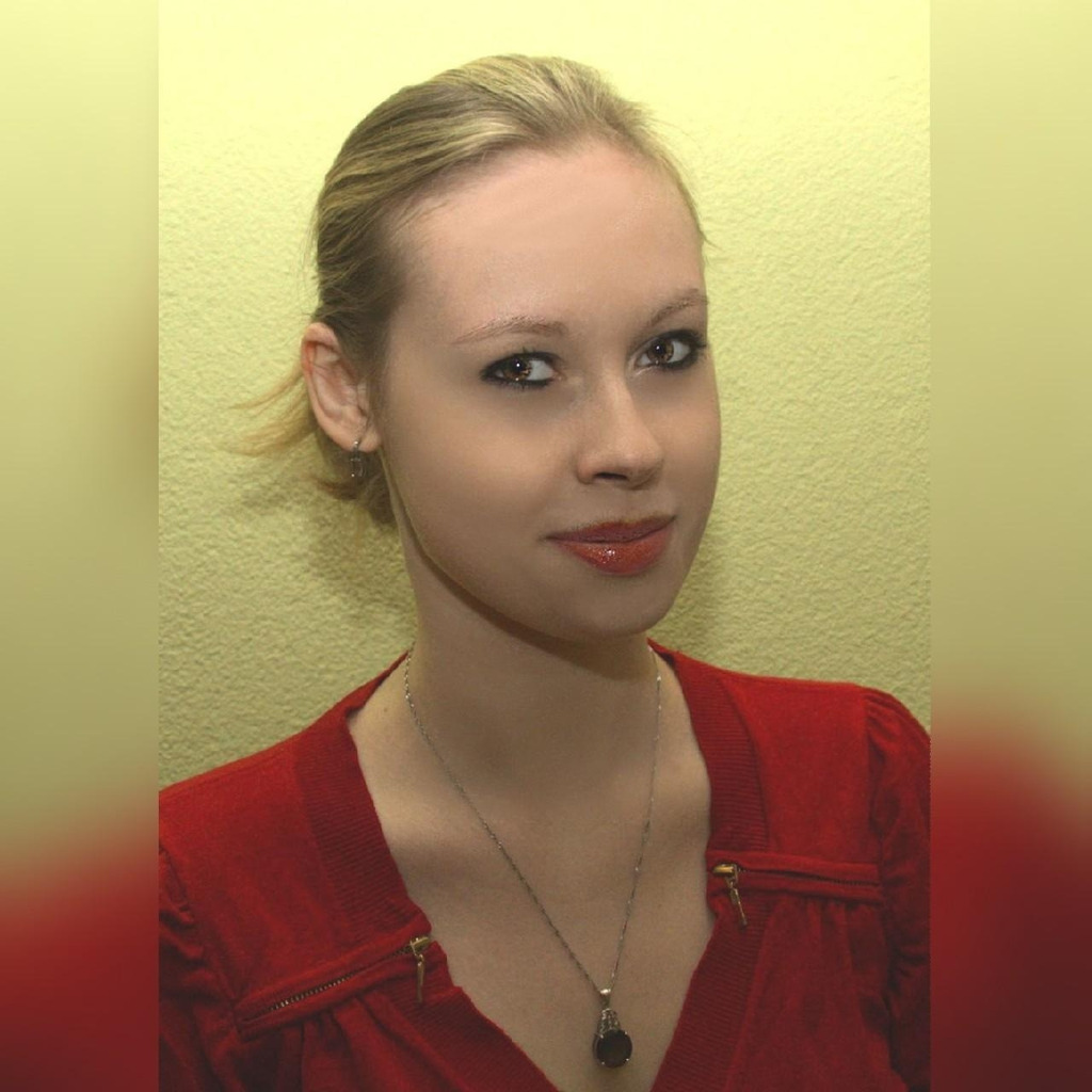 Alexandra Hess's Instagram, Twitter & Facebook on IDCrawl