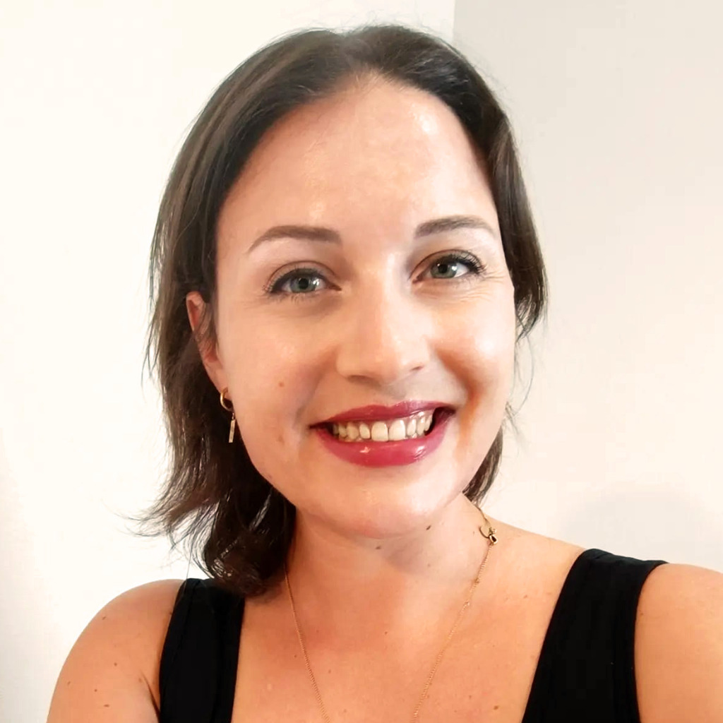 Cornelia Bär - Betriebswirtin (IHK) - carriere & more - private ...