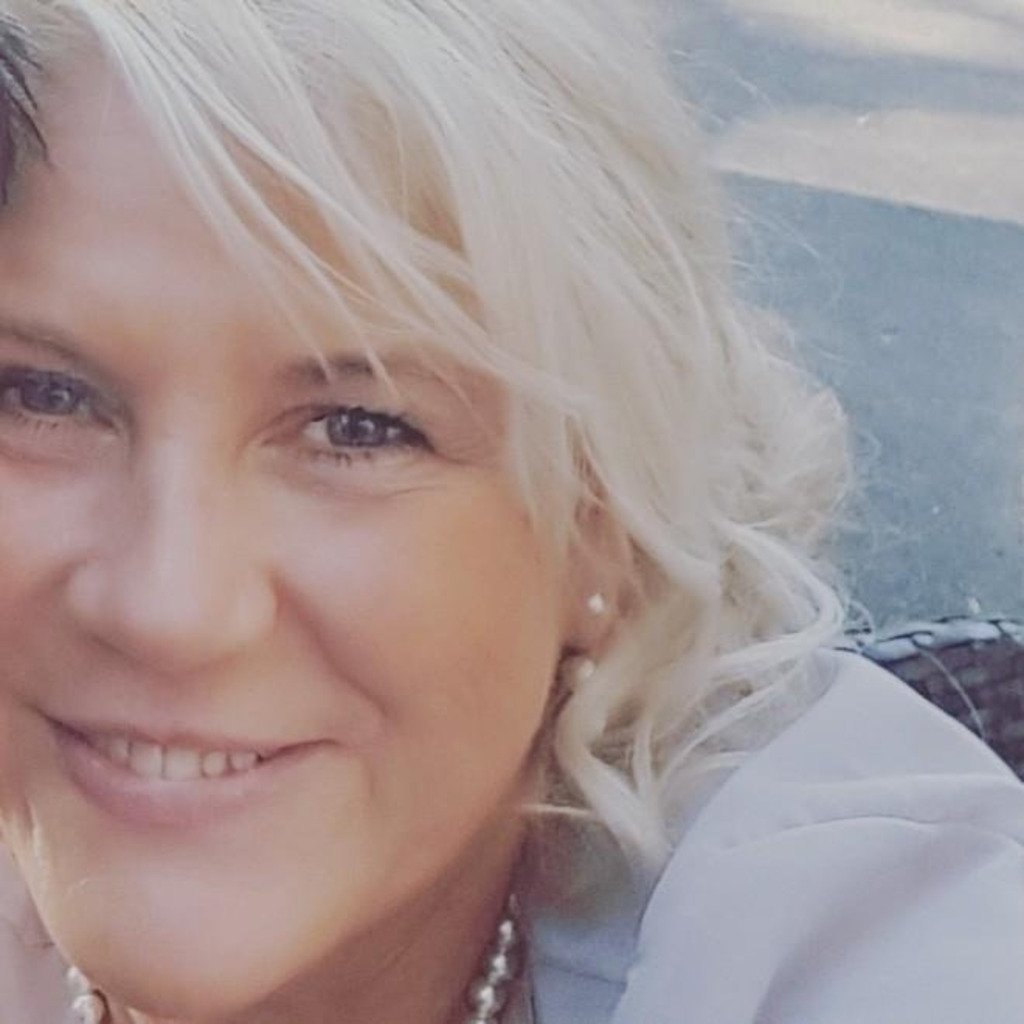 Erika Klassen-Sokolowski - Leitung sozialer Dienst - Curavie ...