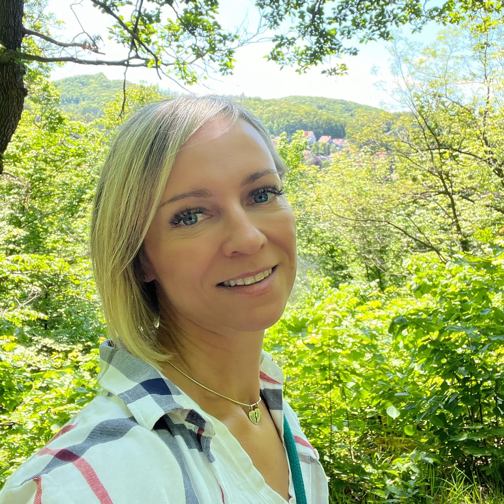 Ilka Weber - Assistentin der Geschäftsleitung - Tessner Holding KG | XING