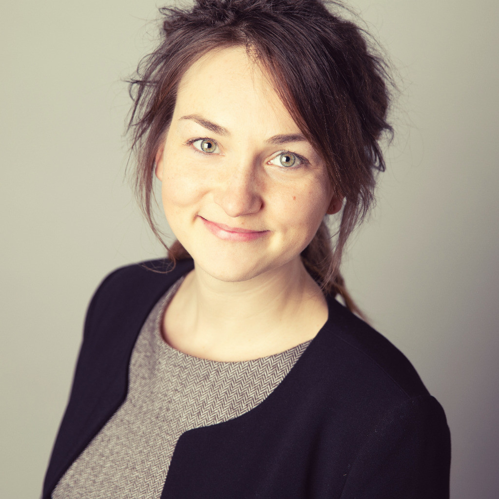 Lisa Egger - Regionalmanagement und Wirtschaftsförderung - HAWK ...