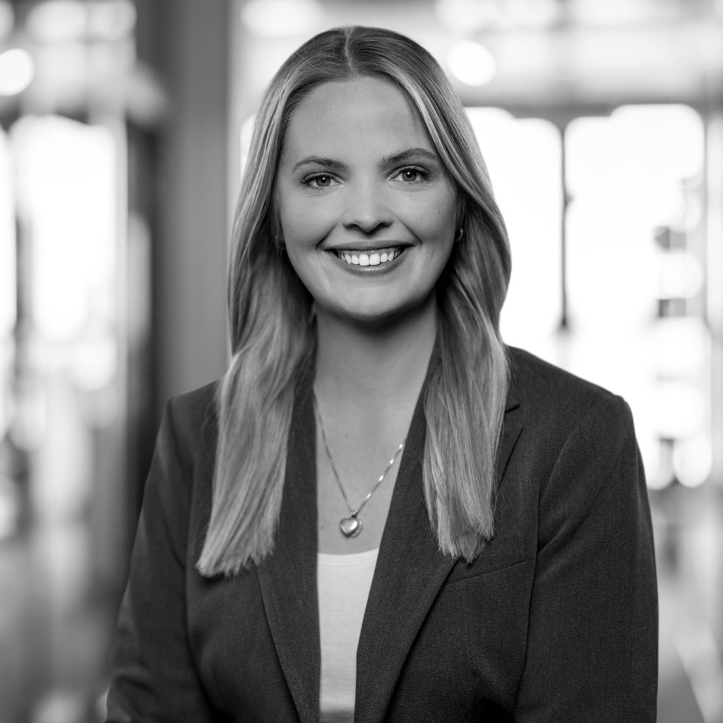 Chantal Schnock - Junior Manager Project Controlling & Treasury - Art ...