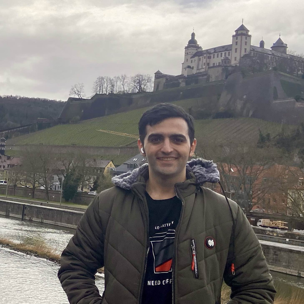 Ashkan Bigdeli - Specialist IT Operations - Ehive | XING