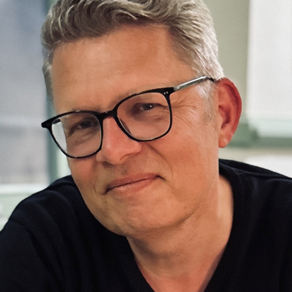 Dr. Dirk Paschke - Composable Commerce // Associate Director ...