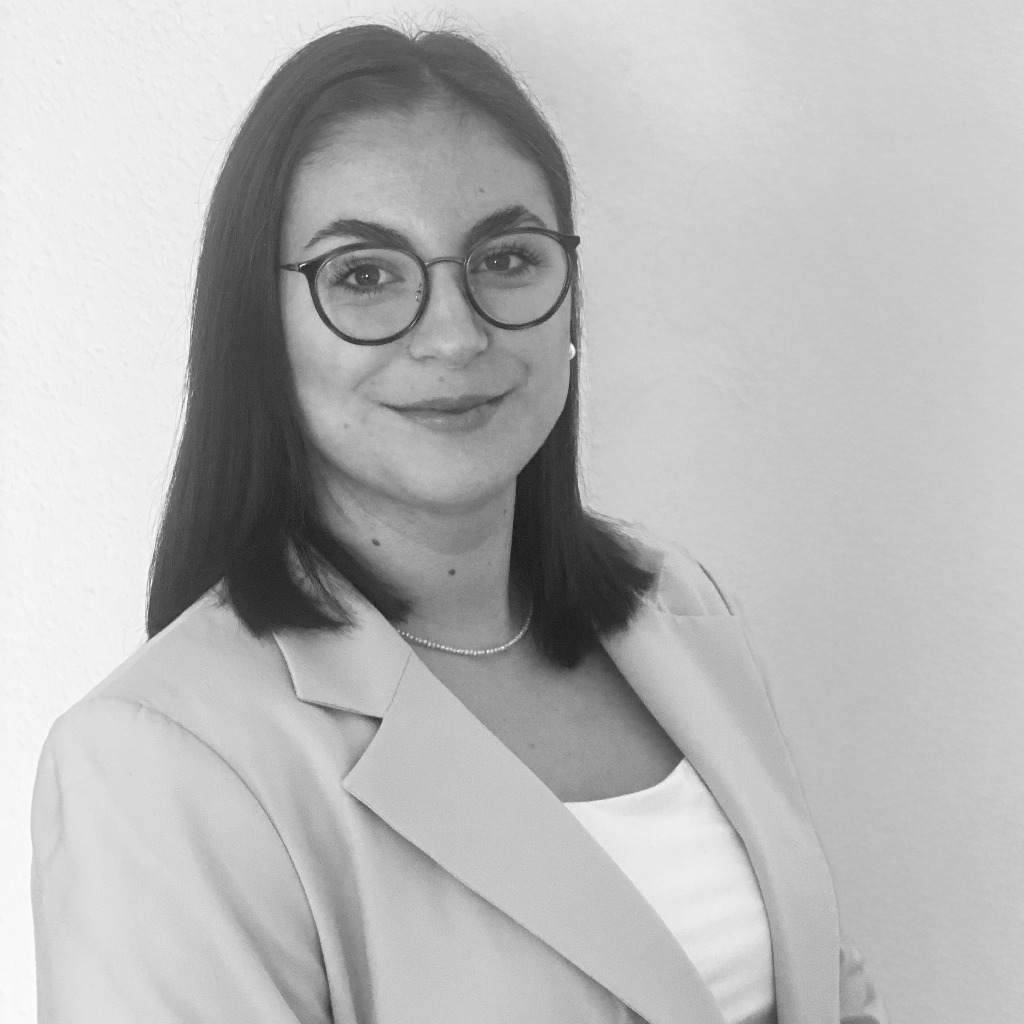 Charlotte Fuchs - Produktmanagerin - Münzenversandhaus Reppa GmbH | XING