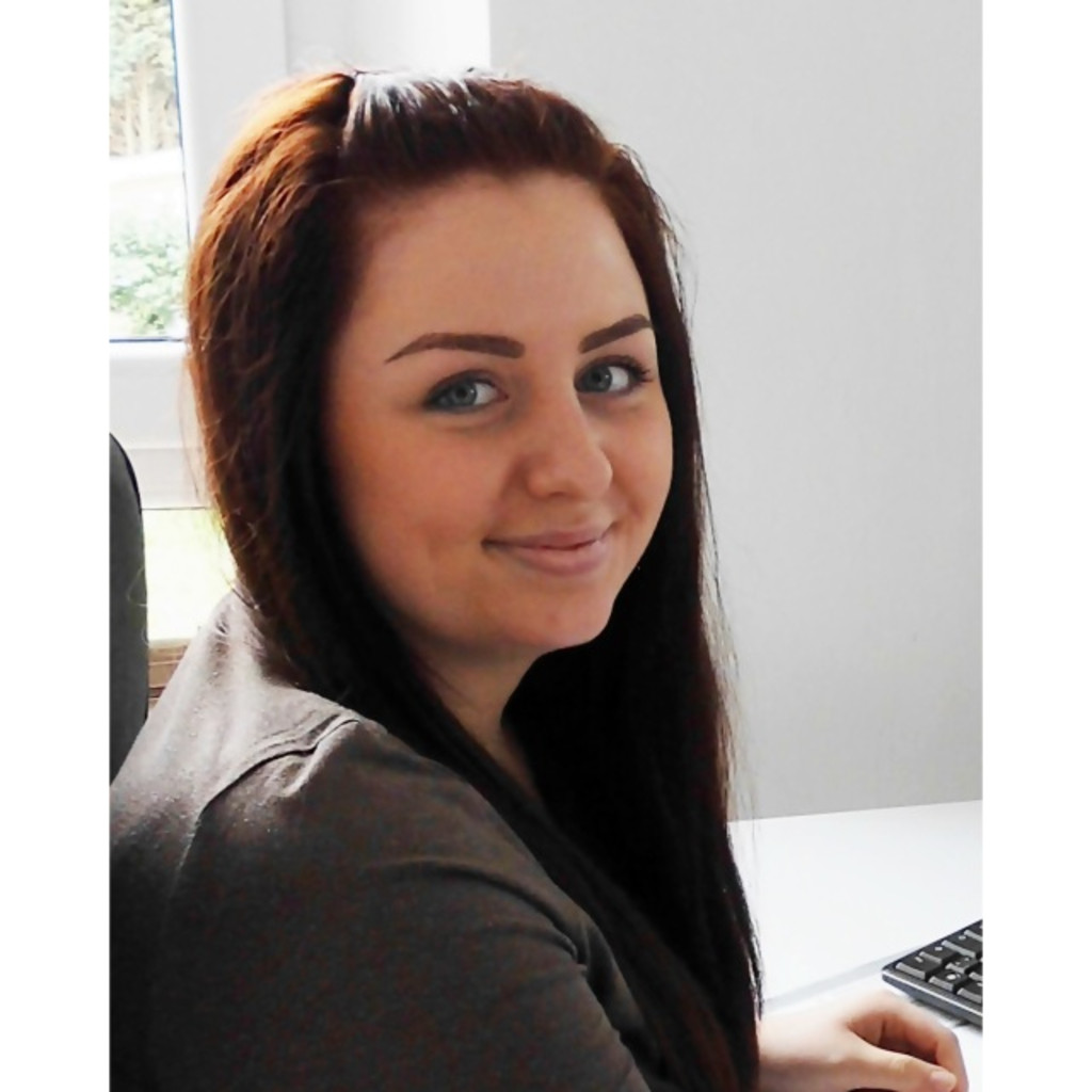 Ellen Schmidt - Mitarbeiterin Projektmanagement - Aslander & Fromeyer ...