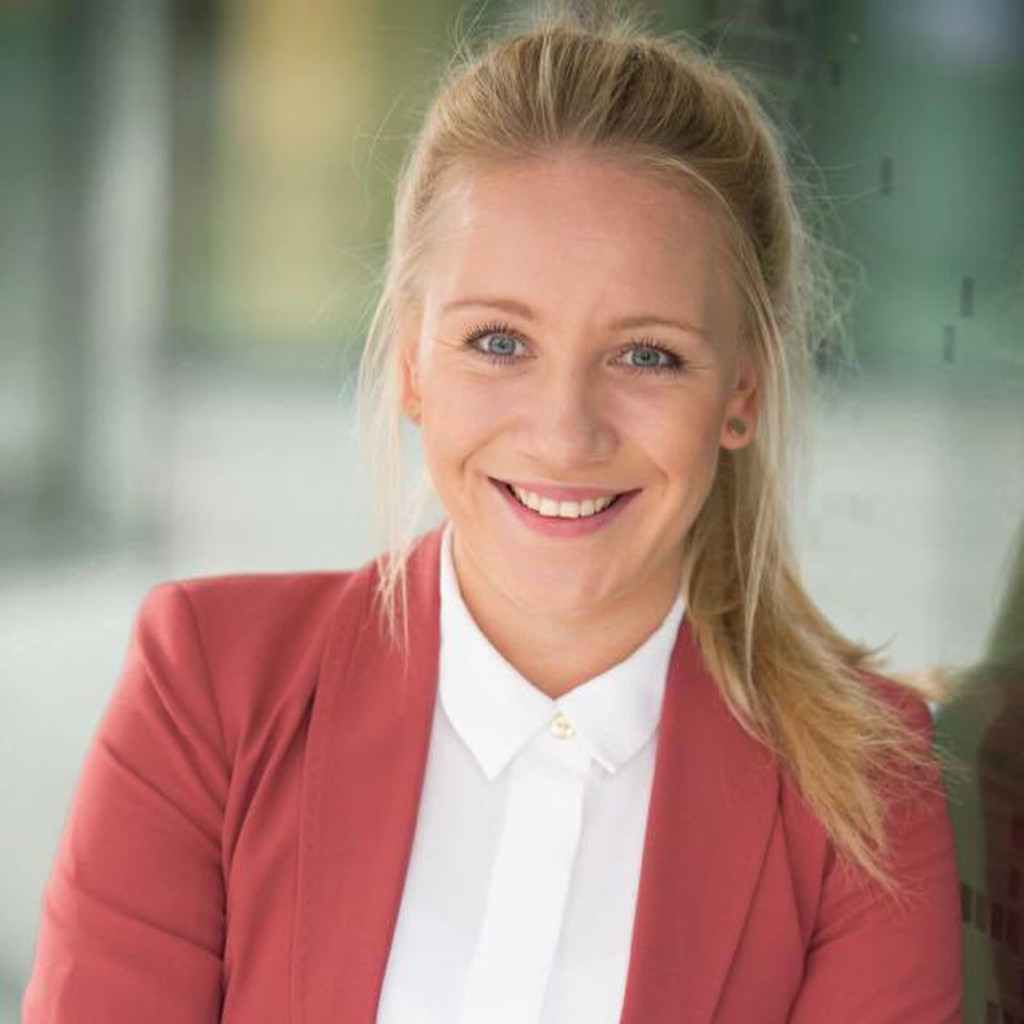 Lena Altmann in der Personensuche von Das Telefonbuch