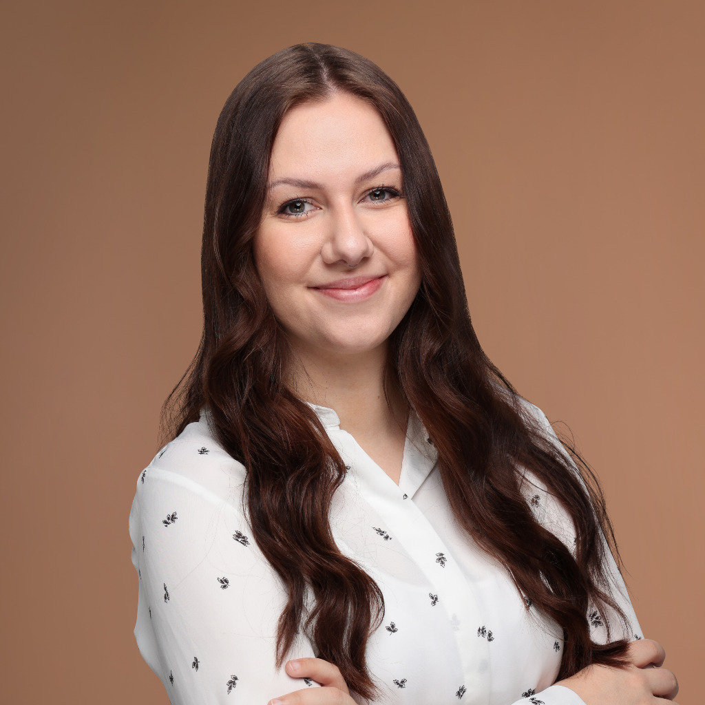 Carlotta Adam - Recruiting Consultant - Tax, Audit, Legal, Consulting ...