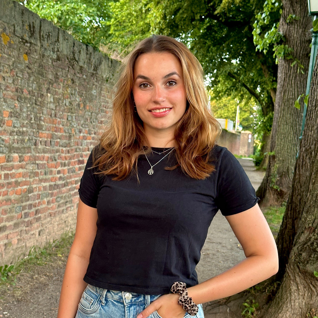 Denise Strauch - Volkswirtschaftslehre - Heinrich-Heine-Universität ...