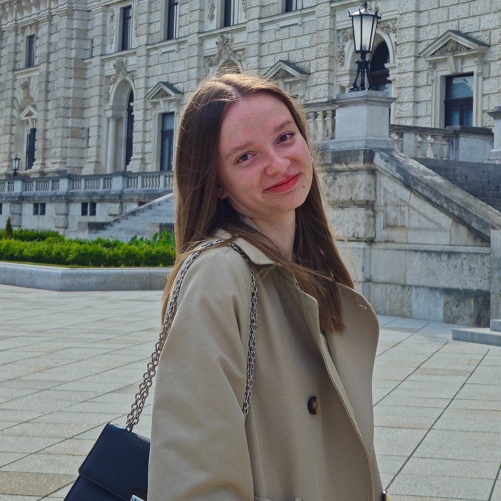 Anna Hiliazova: Ausbildung und Berufserfahrung | XING