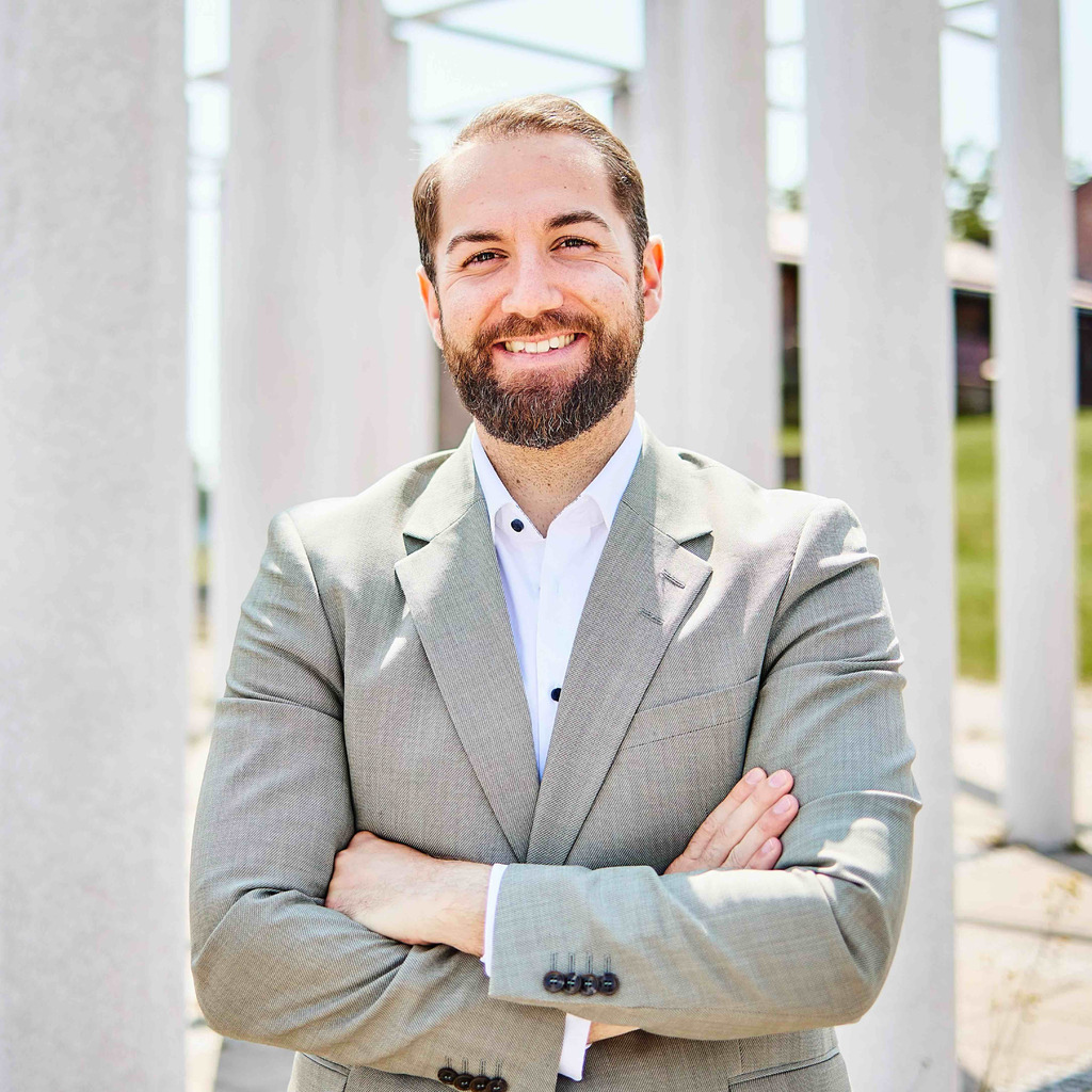 Thomas Huber - Leiter Instandhaltungsplanung lackierte Karosse ...