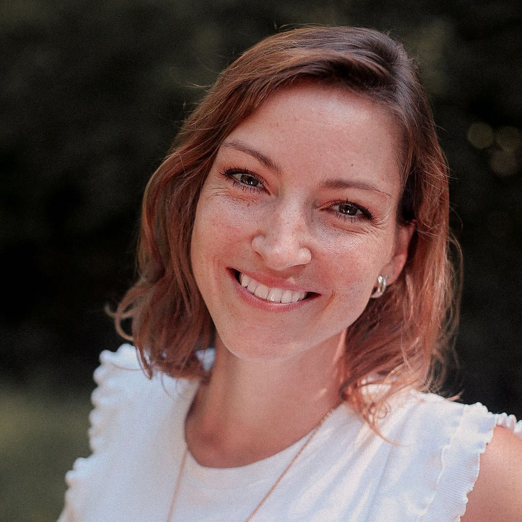 Jennifer Schreiber - Sales/Support - ALZURA AG | XING