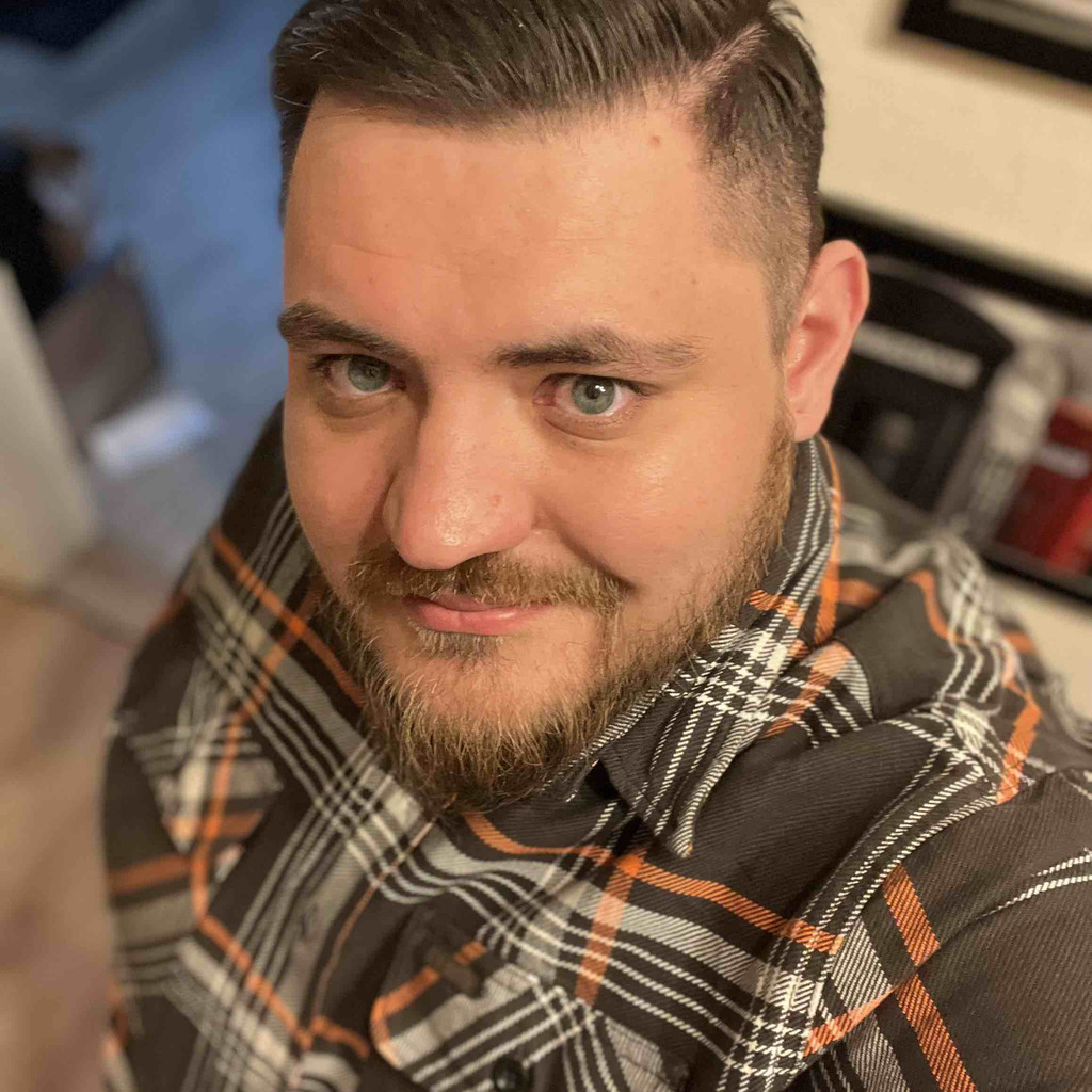 Florian Schmeißel - Einkäufer - DESSBO Sweet & Biskuit GmbH | XING