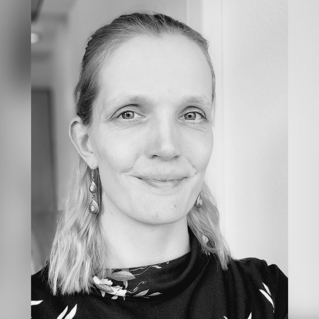 Sandra Köster - Mitarbeiterin Leitung der Standorte Ost - Deutsches ...