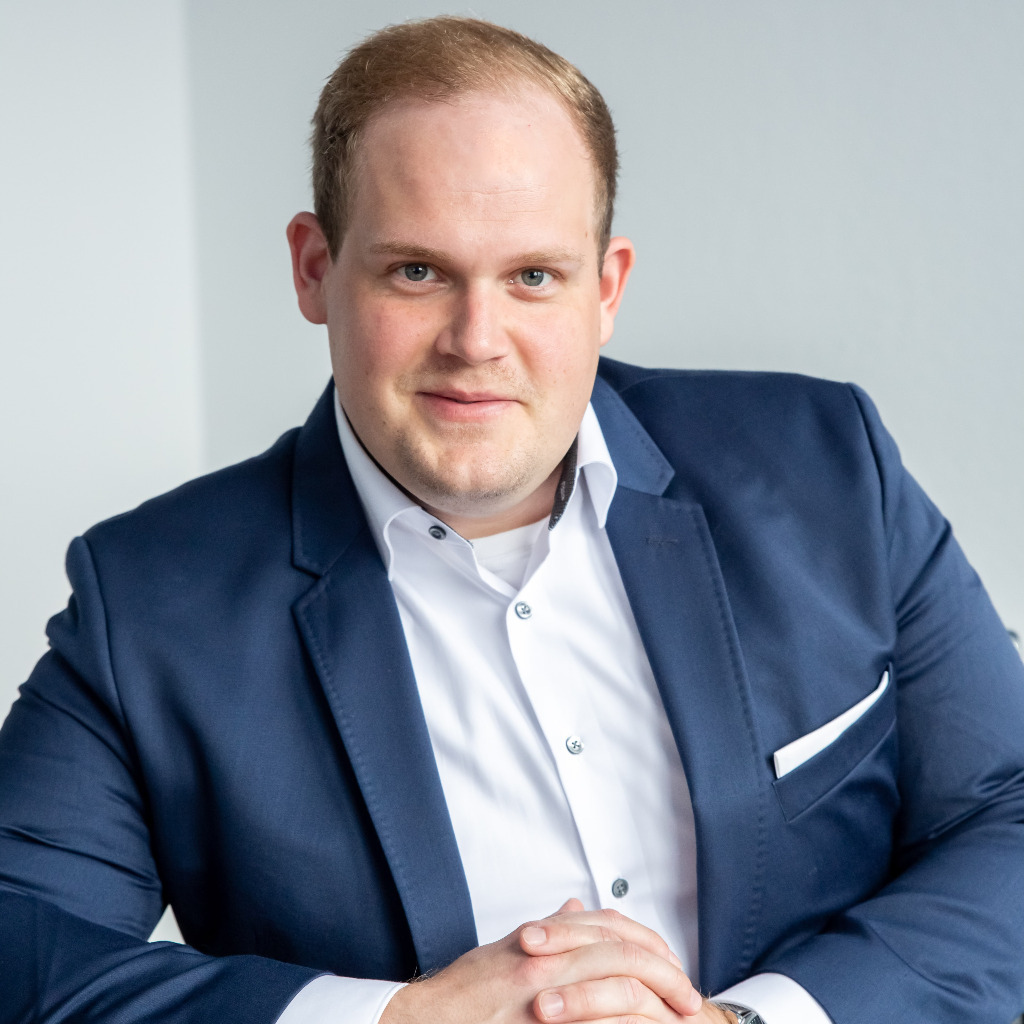 Dennis Henke - Geschäftsführer - HH-Anlagekonzepte GmbH & Co. KG | XING