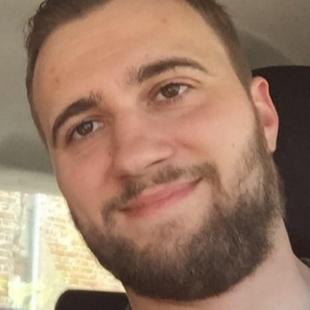 Paul Seidl - E-Commerce Project Manager - eterna Mode GmbH | XING