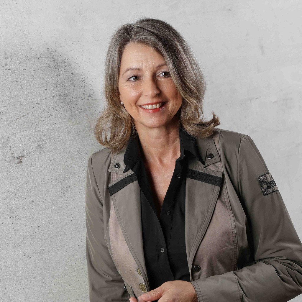 Susan Pearl's Instagram, Twitter & Facebook on IDCrawl