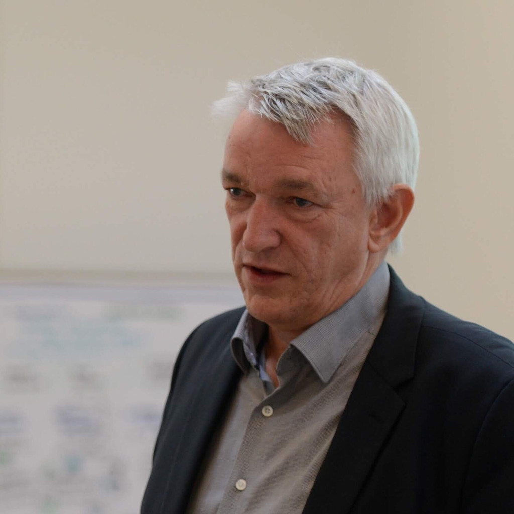 Dr. Thomas Kuder - Seniorwissenschaftler - vhw Bundesverband für Wohnen ...