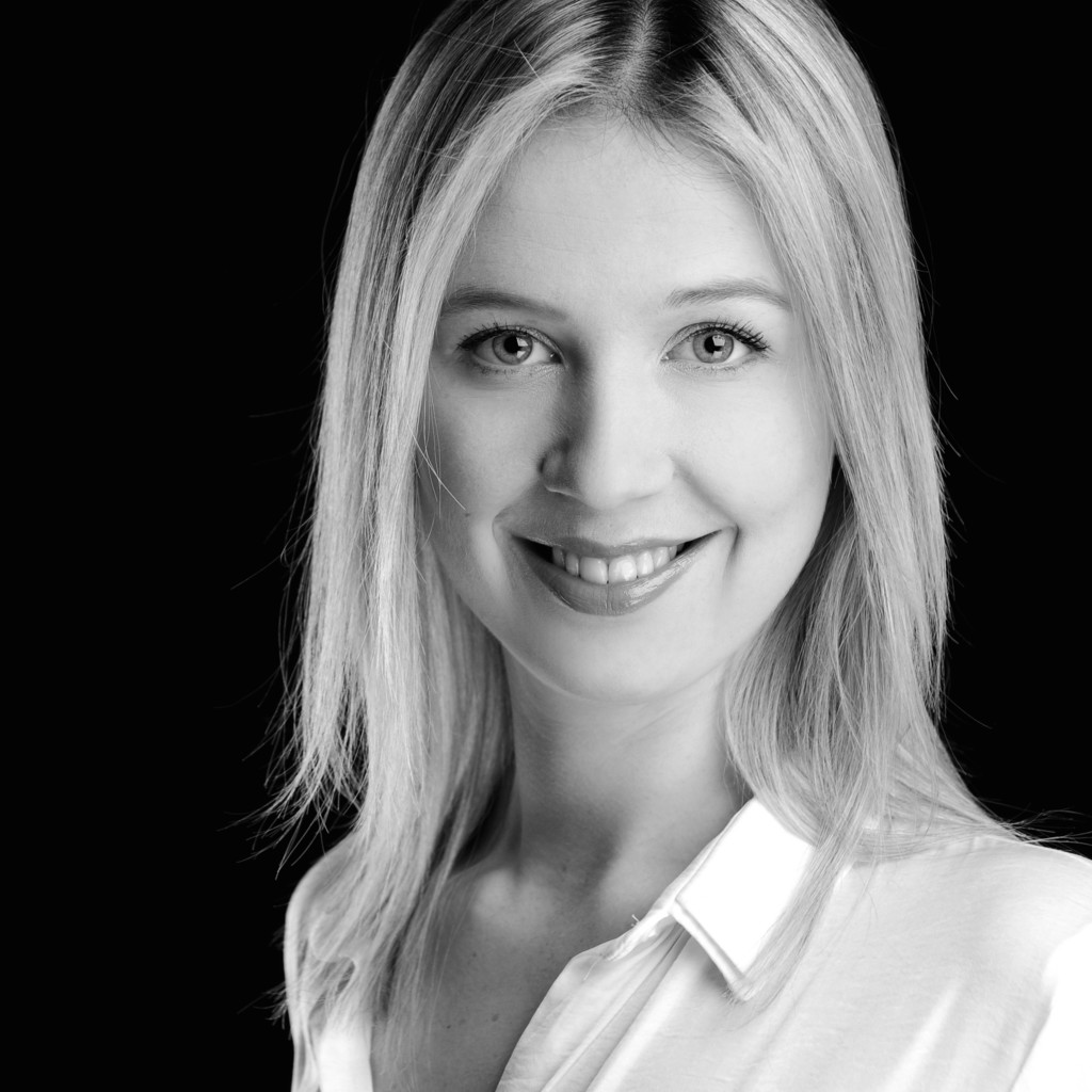 Anna-Sophia Hruby - Employer Branding & HR-Marketing - EY (Ernst ...