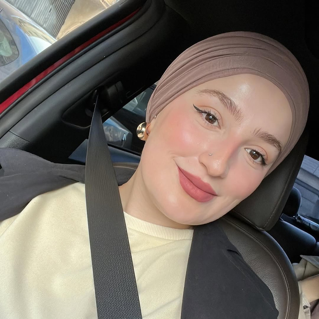 Leya Falcon - Financial Consultant - Trust | XING