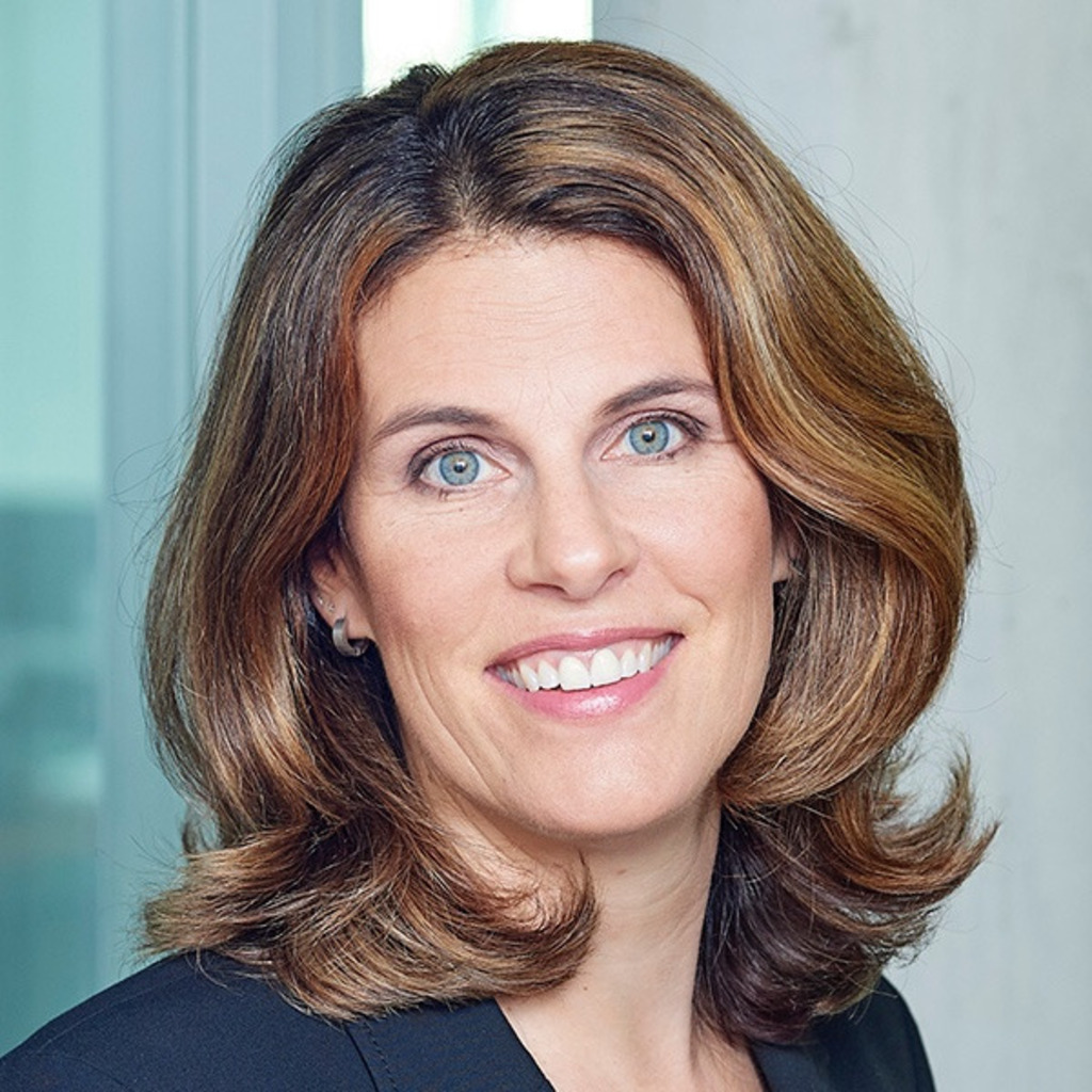 Claudia Lutiger - Leiterin Services - Raiffeisenbank Seerücken | XING