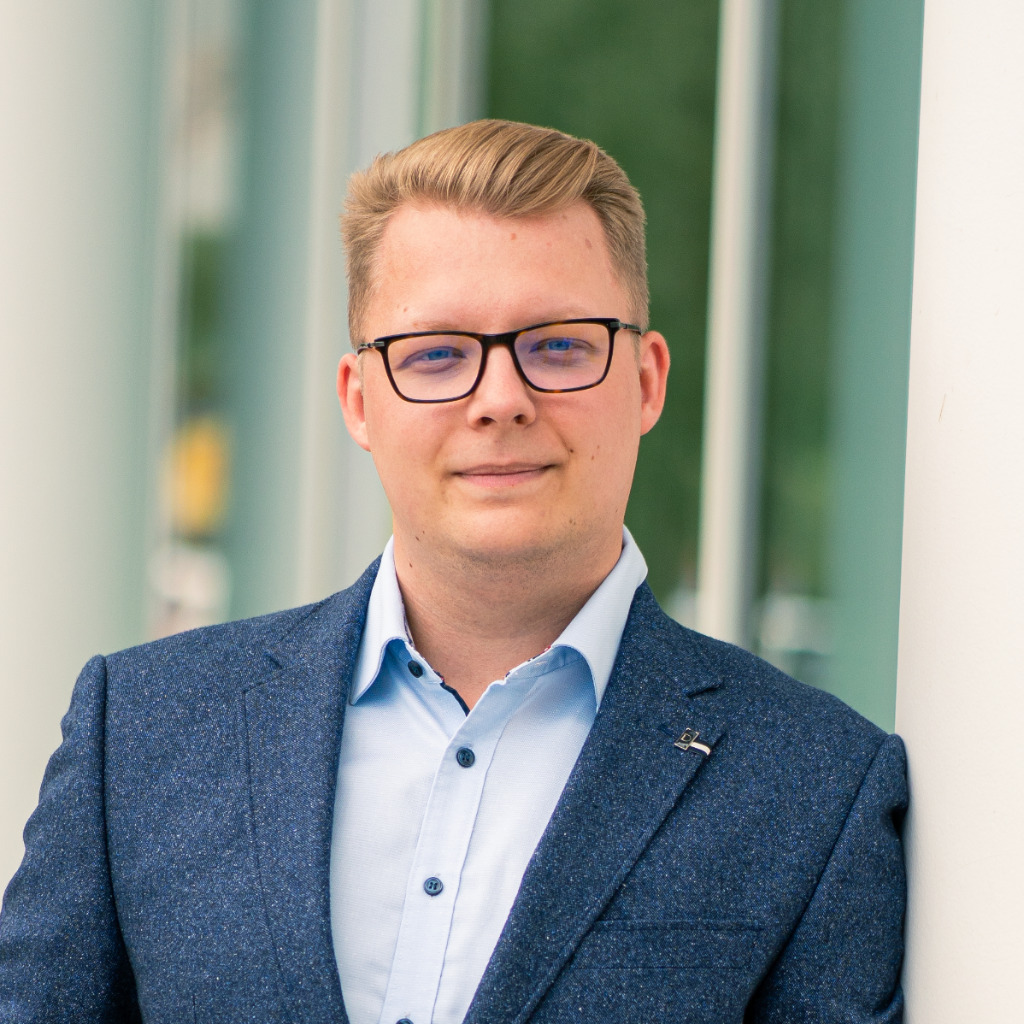 Richard Tinß - Geschäftsführer | Strategie und Marketing - DHEON GmbH ...