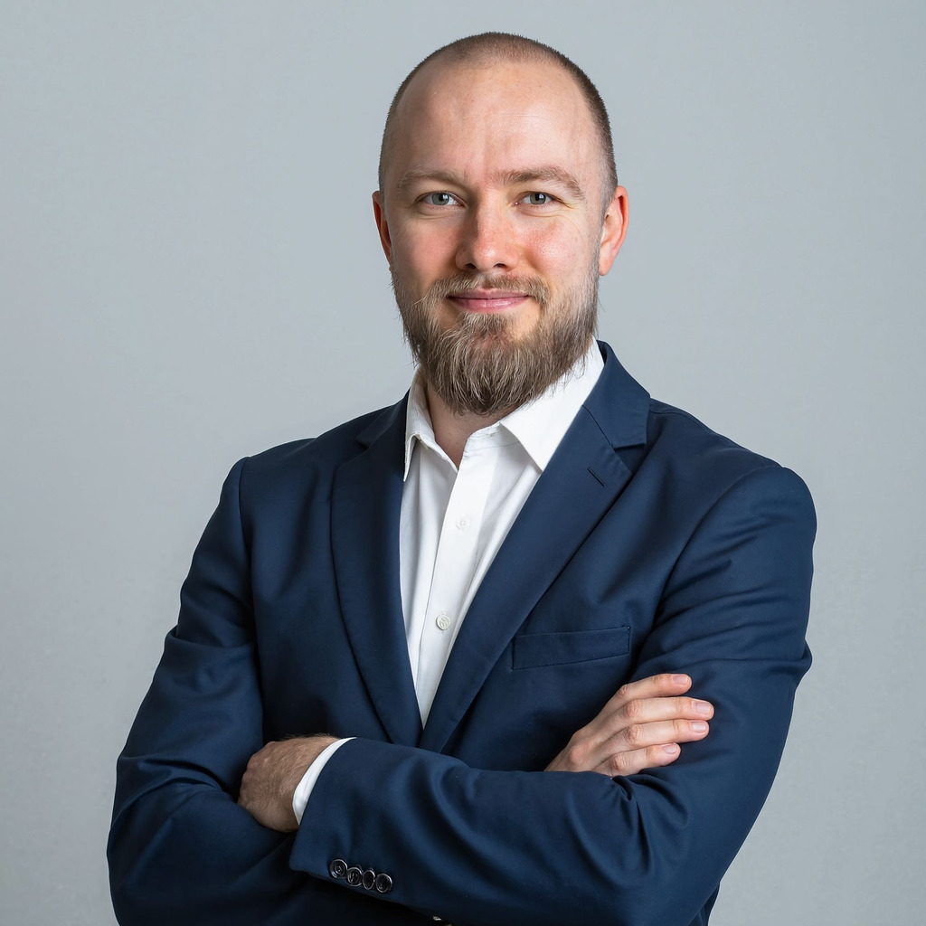 Tobias Simon - Anwendungsbetreuer - DekaBank Deutsche Girozentrale | XING