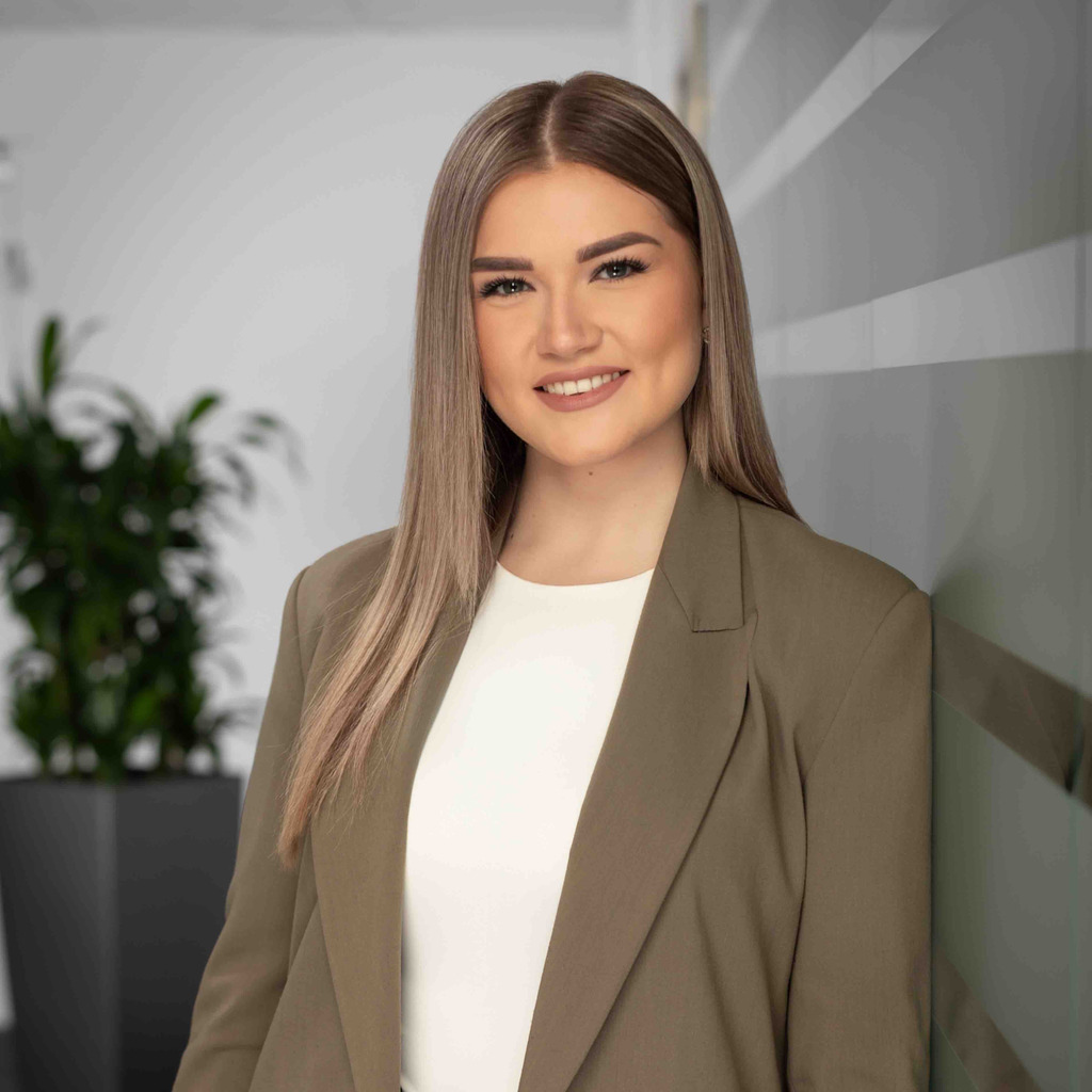 Maria Mai - HR Spezialist, Road DACH - DSV - Global Transport and ...