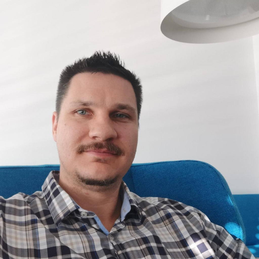 Benjamin Hanke's Instagram, Twitter & Facebook on IDCrawl