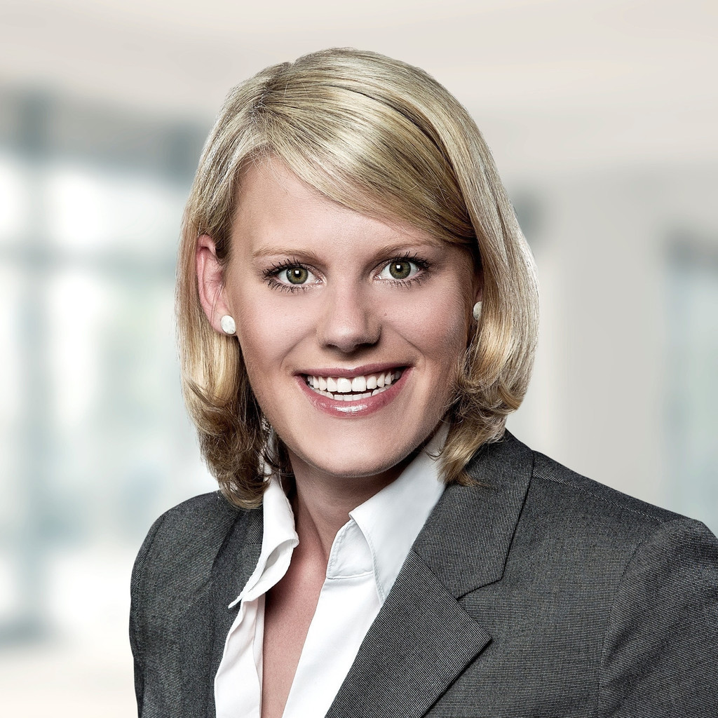 Julia Hoerschelmann - Team Assistentin - Helbling Business Advisors ...
