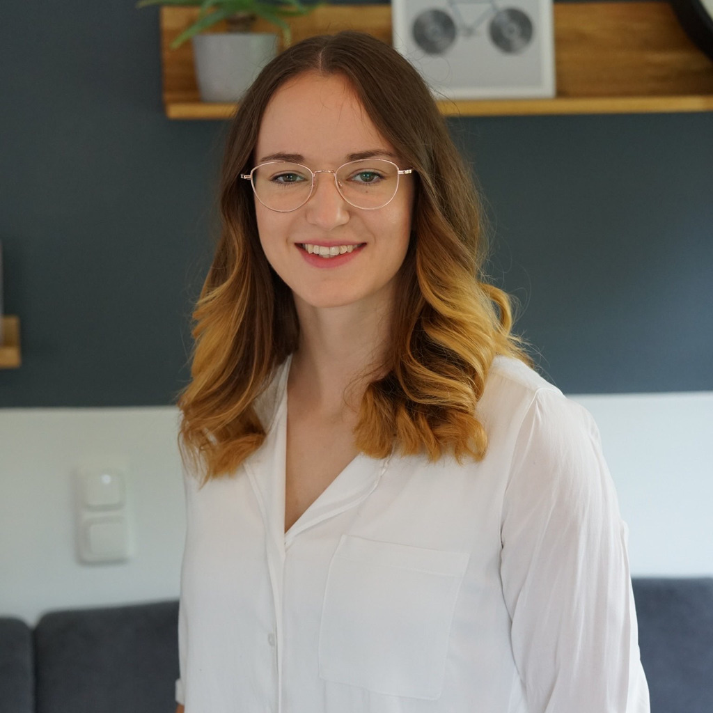 Julia Saßmannshausen - Konstrukteurin - STRUNK Connect GmbH & Co. KG | XING