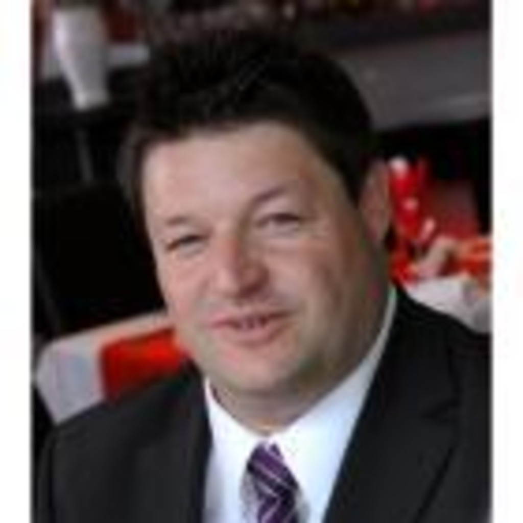 Martin Apfel - Einkauf und Lieferantennetzwerk Fahrdynamik ...