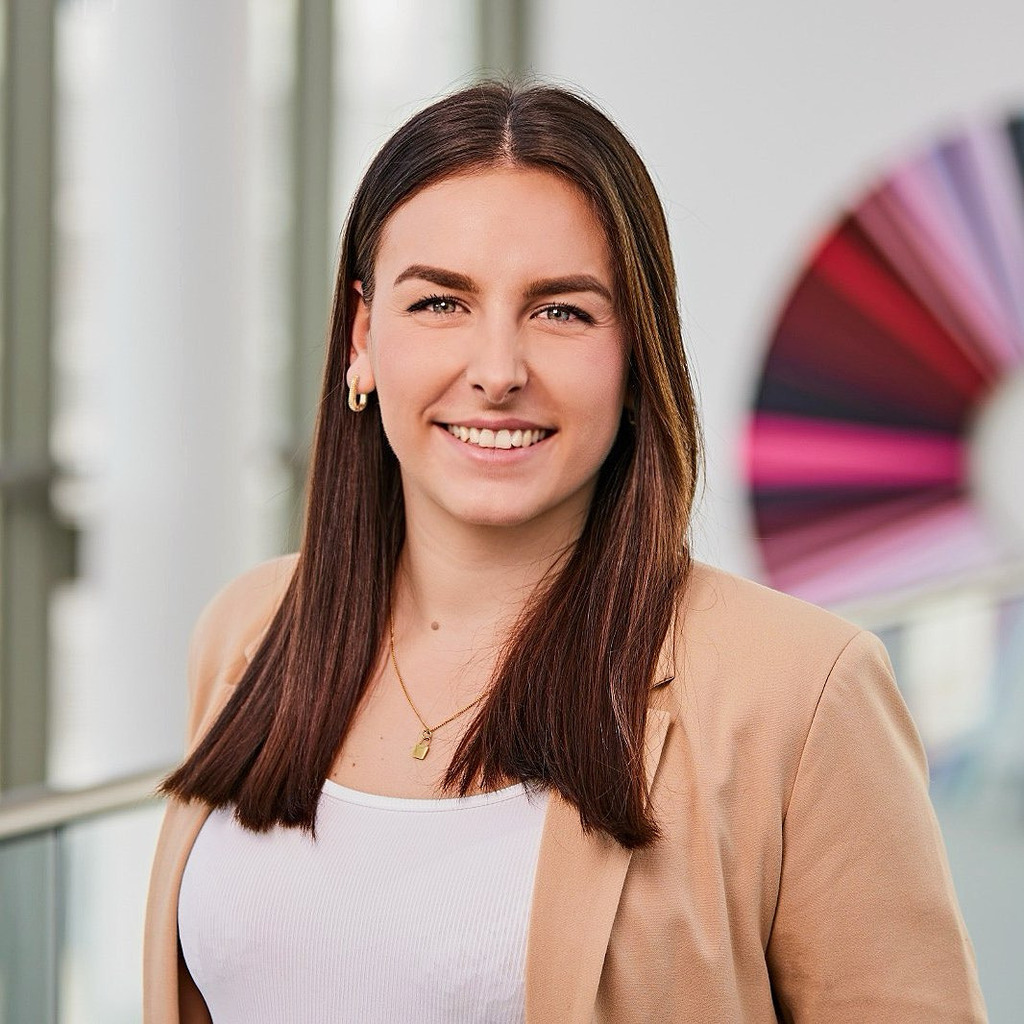 Michelle Michalik - Sachbearbeiterin / kaufmännische Assistenz im ...