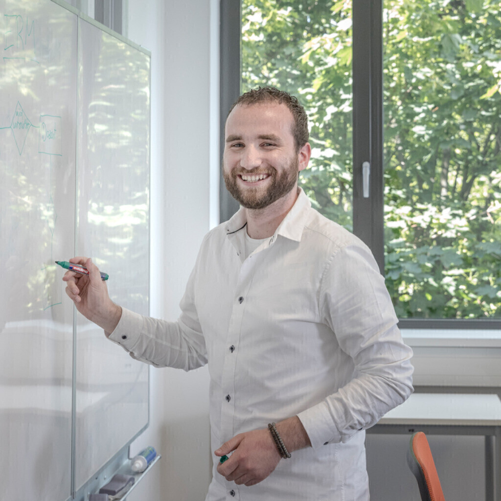 Mike Mitsch: Ausbildung und Berufserfahrung | XING