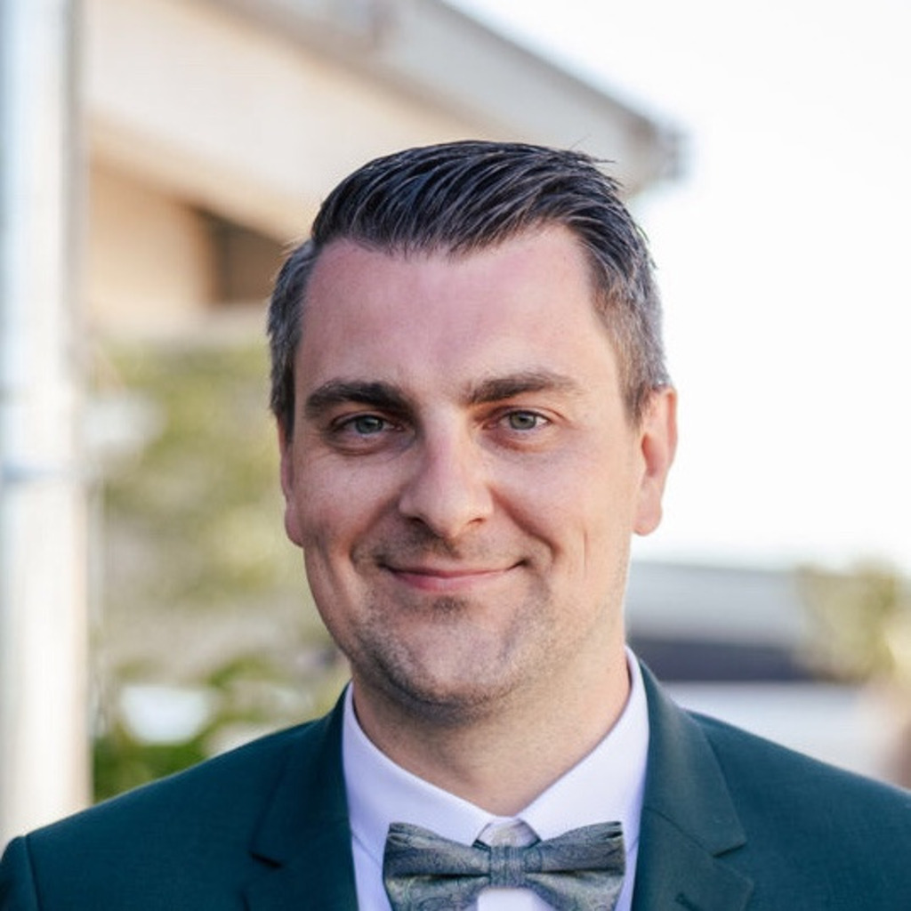 Sascha Porczynski - Senior Controller - Hannover 96 Sales & Service ...