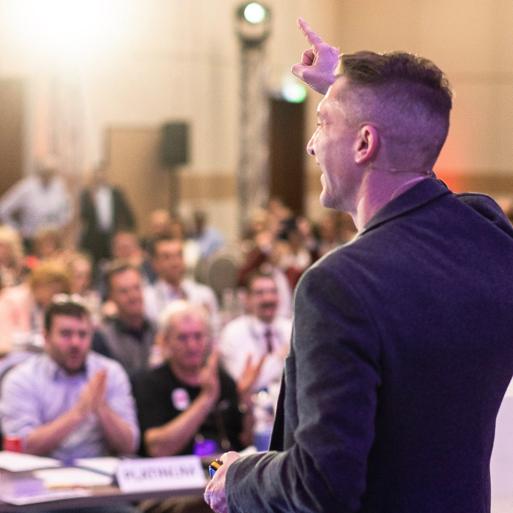 Eric Promm - Immobilieninvestor - Serviceagentur Promm GmbH | XING