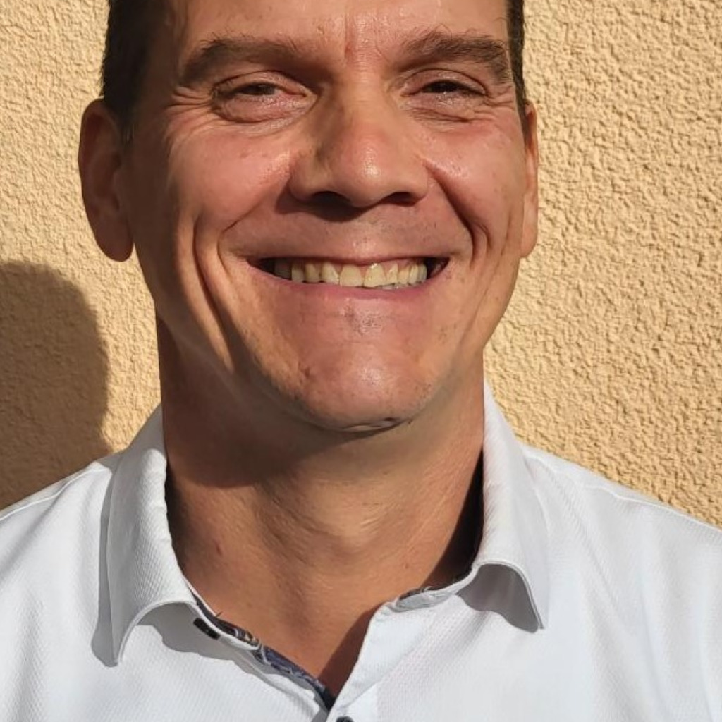 Mike Neubert - Automobilkaufmann / Versicherungen/ Leasing / Auf-und ...